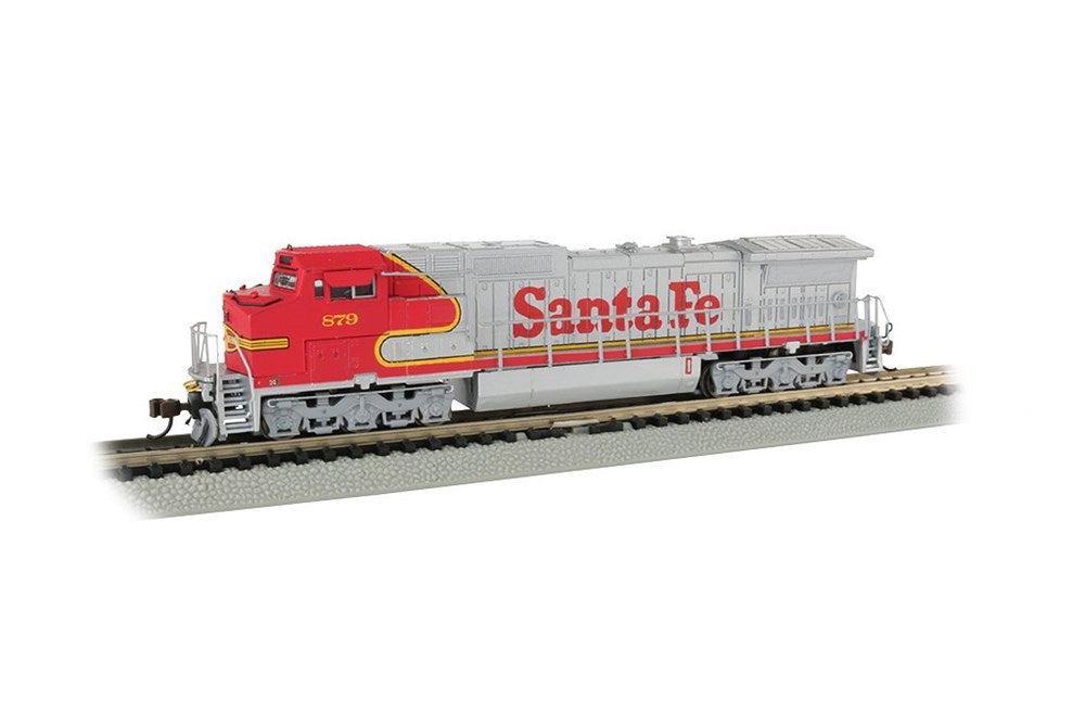 Bachmann USA 67352 [N] GE Dash 8-40CW - Santa Fe 879 (DCC Econami Soun ...